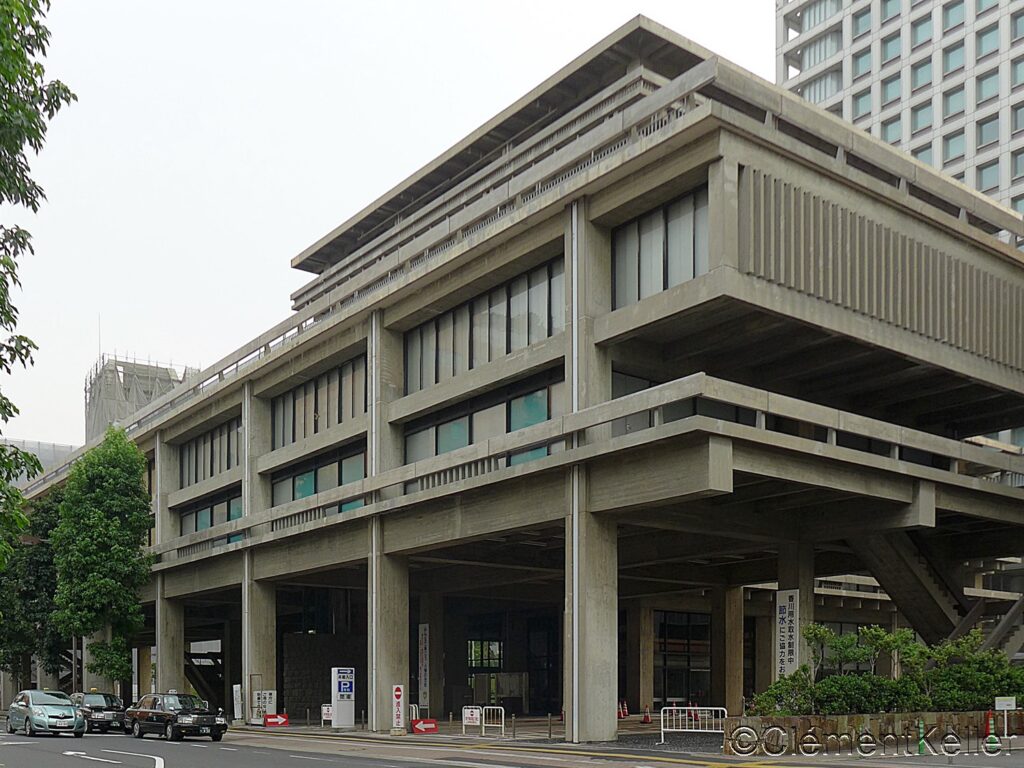 Kagawa Prefectural Office Building - Les jardins japonais